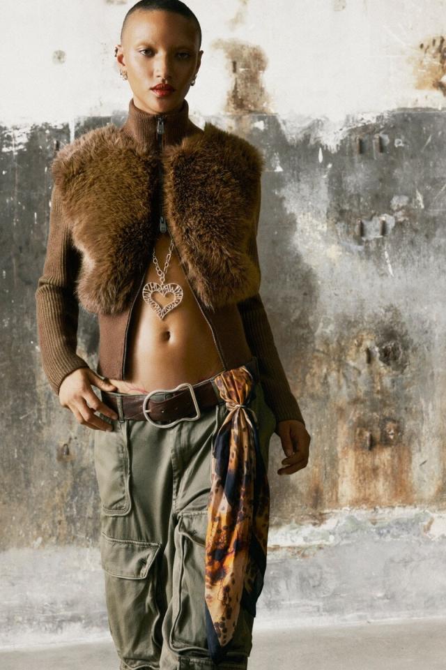 【NEW】デシグアル（Desigual）/【3サイズ展開】ファーニットジップ付きセーター 2026SS 新作