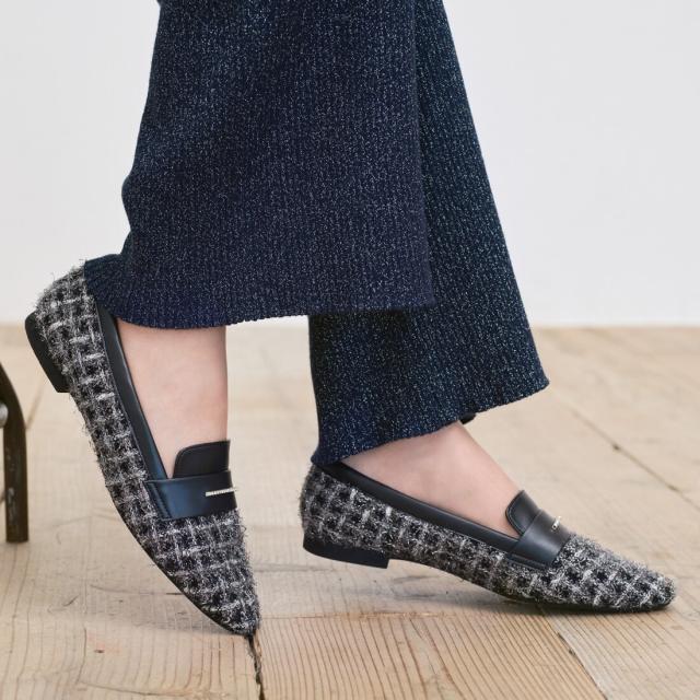 アルテミス by ダイアナ（artemis by DIANA）/【片足150g】軽量　ラインストーンバー　ソフトスクエアトゥローファー