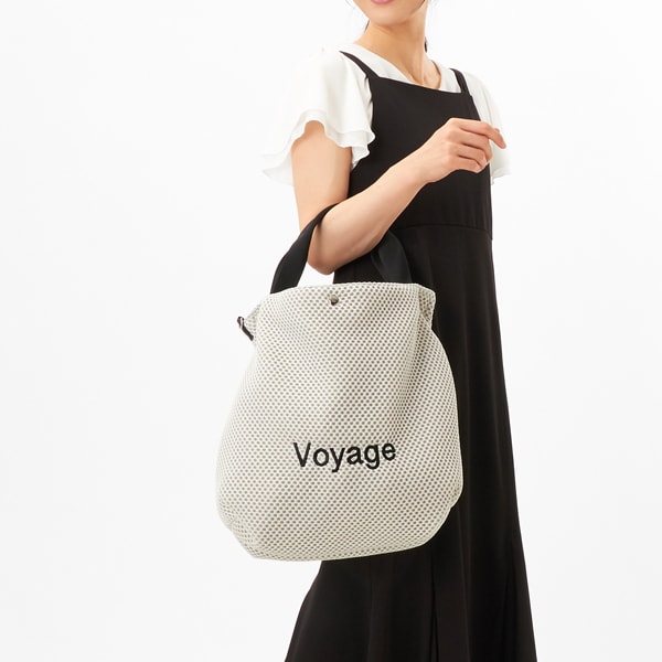 シャルエ（CHARUER）/【メッシュ】オリジナルロゴ刺繍ショルダートート