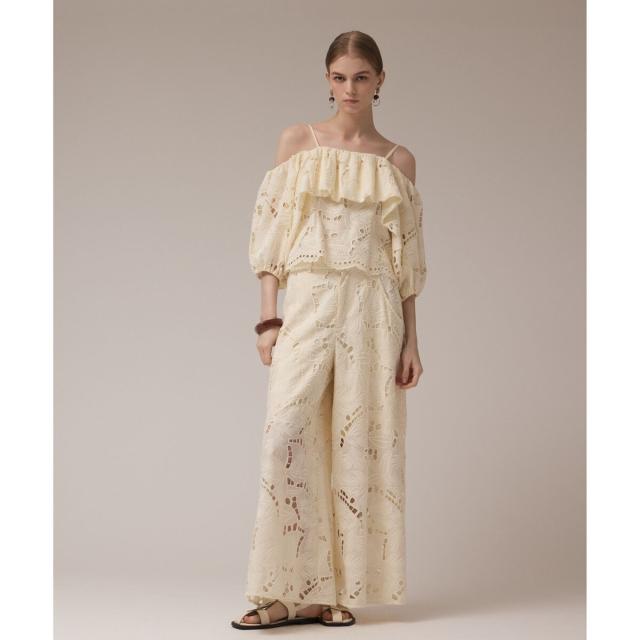 グレースコンチネンタル（GRACE CONTINENTAL）/カットワークオフショルトップ