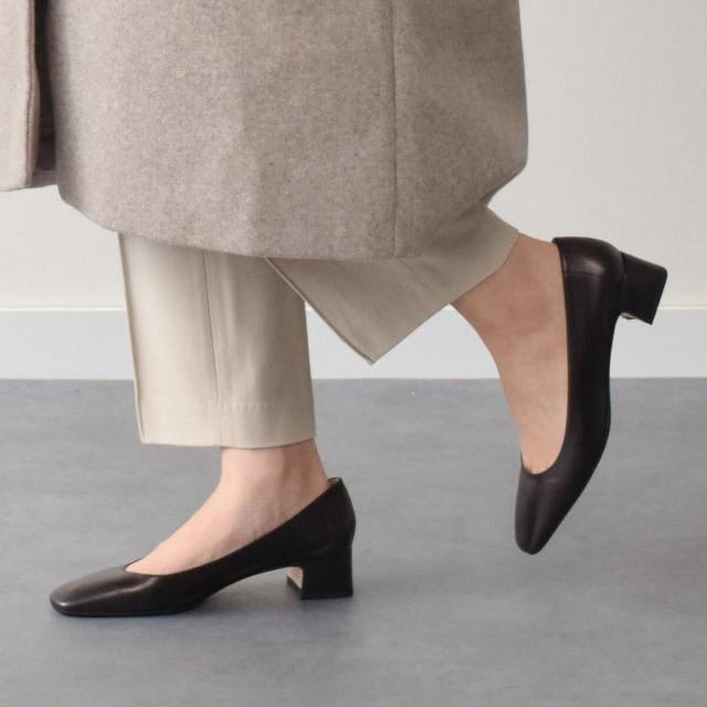 ファビオ ルスコーニ（FABIO RUSCONI）/FABIO RUSCONI◆3．5cmヒール◆スクエアトウフレアヒールパンプス