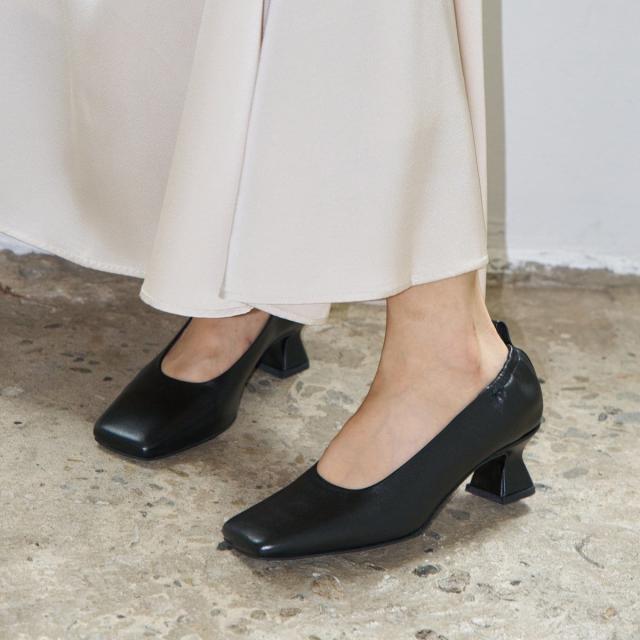 ファビオ ルスコーニ（FABIO RUSCONI）/Fabio Rusconi◆5．2cmヒール◆スクエアトウセンターシームパンプス