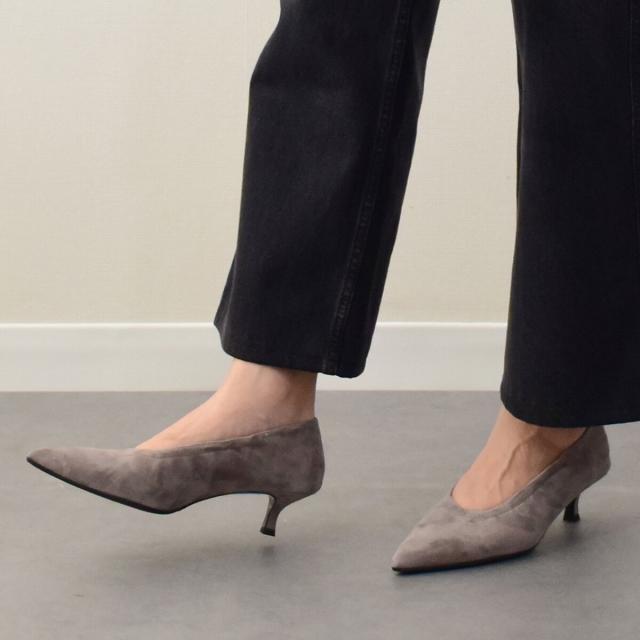 ファビオ ルスコーニ（FABIO RUSCONI）/Fabio Rusconi◆4．3cmヒール◆シャーリングポインテッドパンプス