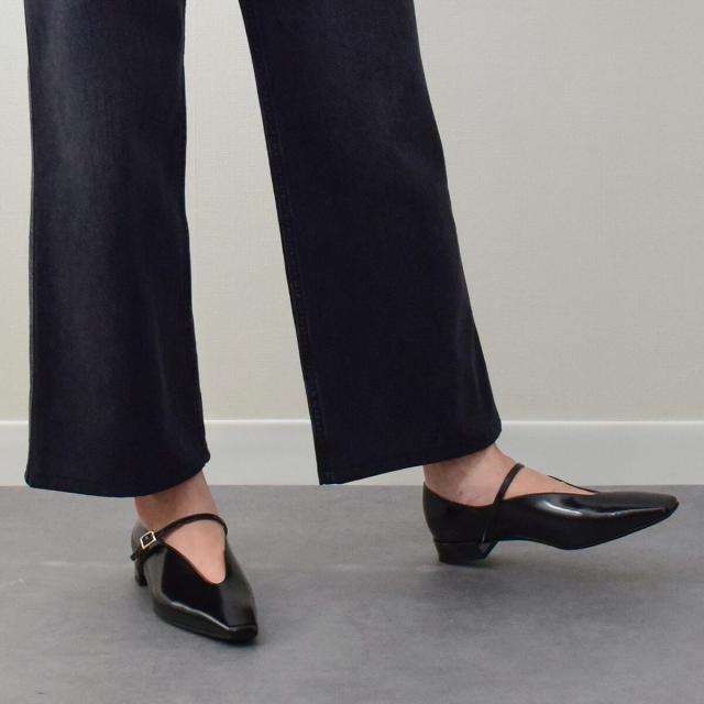 ファビオ ルスコーニ（FABIO RUSCONI）/Fabio Rusconi◆2．3cmヒール◆ディープカットストラップパンプス