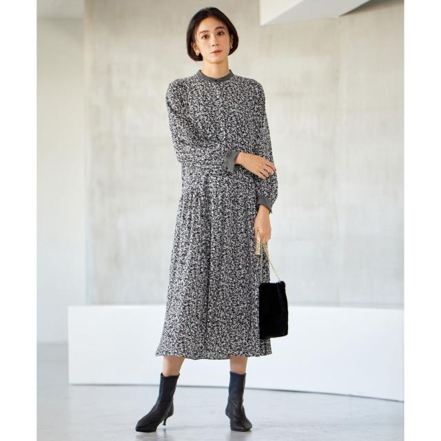 自由区（JIYU−KU）/【洗える】フラワーペタルプリント ワンピース