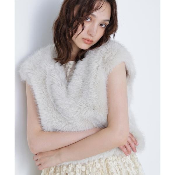 ナチュラルビューティーベーシック（NATURAL BEAUTY BASIC）/フェイクファーショートベスト