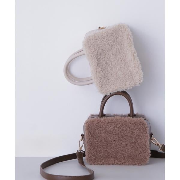 ナチュラルビューティーベーシック（NATURAL BEAUTY BASIC）/カーリーフェイクファーボクシーショルダーバッグ