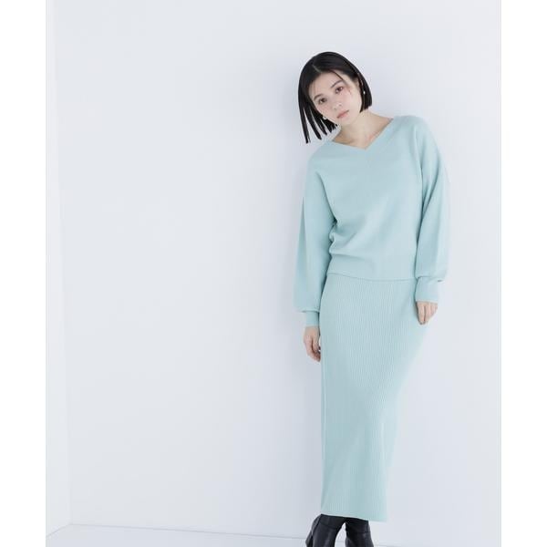 ナチュラルビューティーベーシック（NATURAL BEAUTY BASIC）/Vネックフォルムニットセットアップ