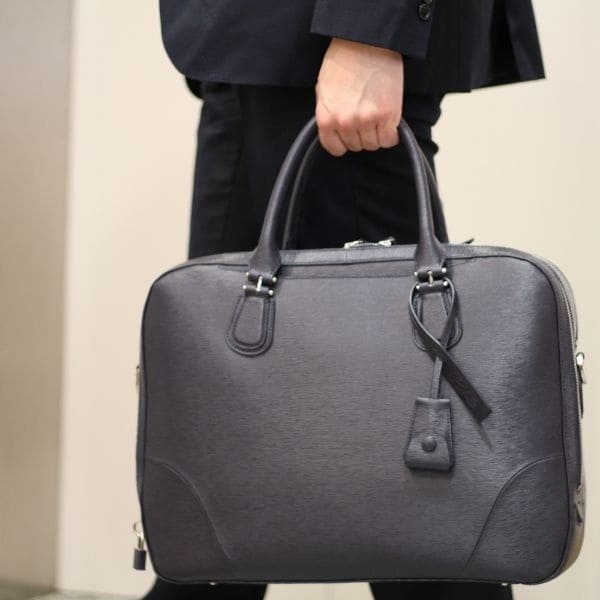 ピー・アイ・ディー（PID）/ＰＩＤ　クロッシュシリーズ　牛革ブリーフケースＬ