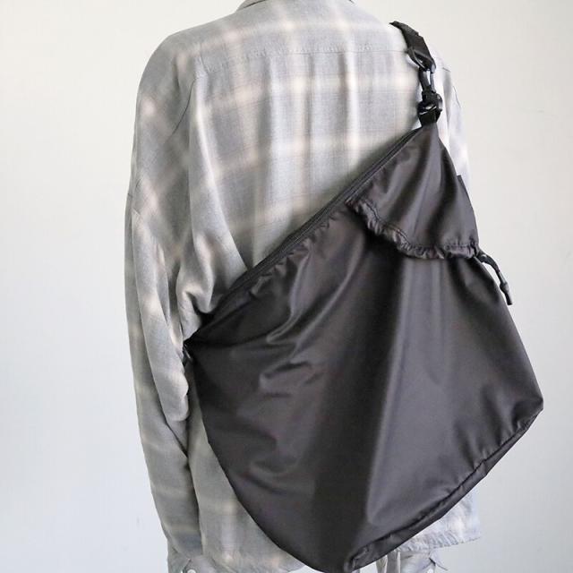 ザ キューブ オブ エフ（the cube of ef）/【ザ キューブ オブ エフ】リップル　パッカブルショルダーバッグ