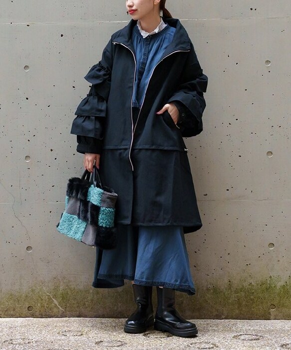 アズノゥアズドゥバズ（as know as de base）/フリルフリルロングコート