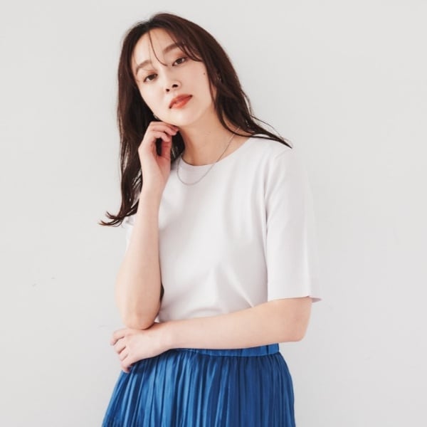 アンタイトル（UNTITLED）/【サラッと薄手素材アンサンブル可能】レーヨンストレッチ クルーネックニット