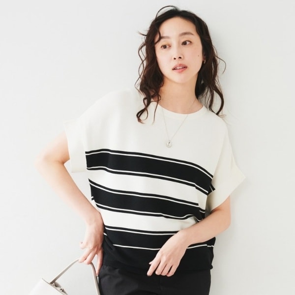 アンタイトル（UNTITLED）/ストレッチコクーンニット