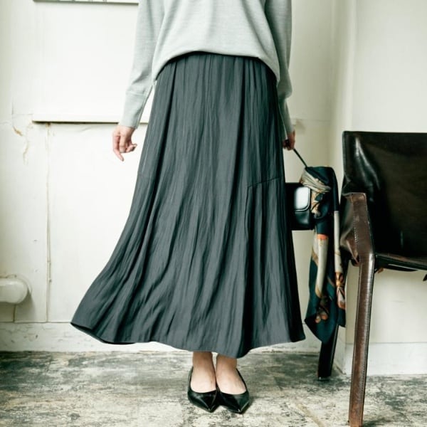 アンタイトル（UNTITLED）/【秋冬兼用／1枚で着映え】ソフト裾フレアスカート