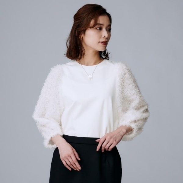 アンタイトル（UNTITLED）/【丸首Tシャツ風短丈】シャギースリーブ ポンチカットソー