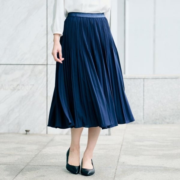 【NEW】アンタイトル（UNTITLED）/デシン プリーツスカート