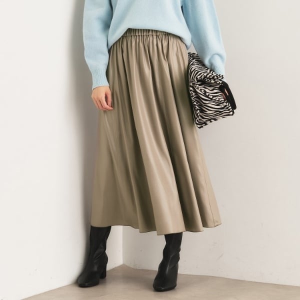 インディヴィ（INDIVI）/レザー調ギャザースカート