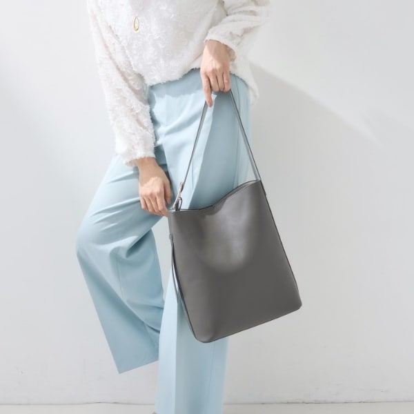 インディヴィ（INDIVI）/【A4収納可能／合皮】配色デザインワンショルダーバッグ
