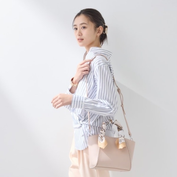 インディヴィ（INDIVI）/【ミドルサイズ／合皮／ショルダー付】スタッズ風メタルバッグ