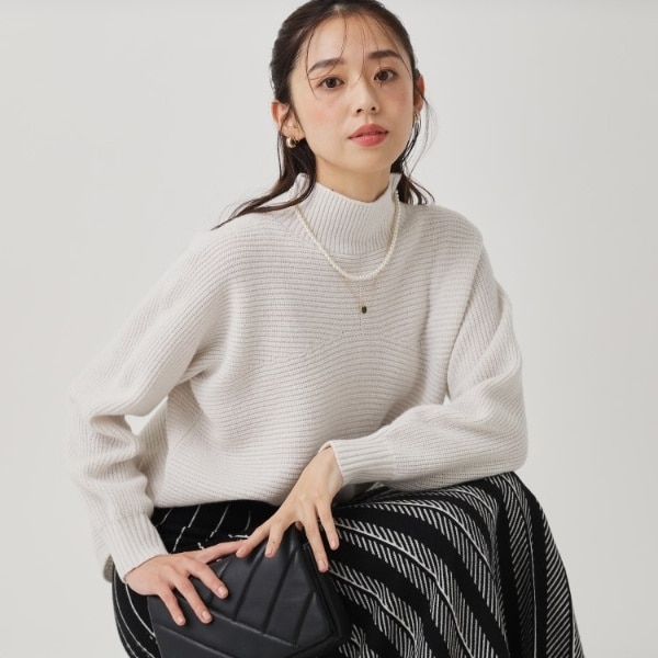 クード シャンス（COUP DE CHANCE）/【手洗い可／日本製／温かく軽い】ミドルゲージニットトップス