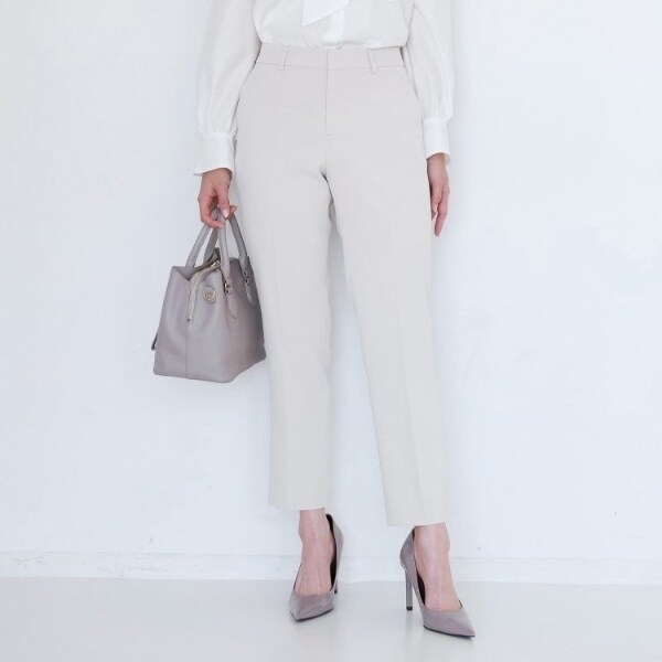 【NEW】クード シャンス（COUP DE CHANCE）/【手洗い可／日本製／伸縮性／スーツ可】センタープレス入りテーパードパンツ