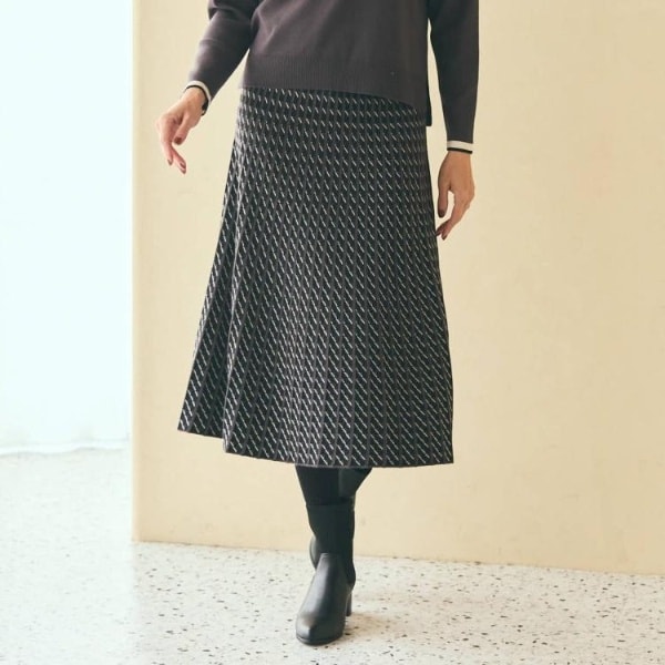 リフレクト（Reflect）/【WEB先行カラーあり／セットアップ可】幾何調柄ニットスカート