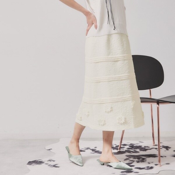 スーナウーナ（SunaUna）/【お花モチーフ／タック切り替え】Aラインスカート