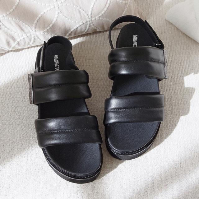 ミネトンカ（MINNETONKA）/パフィストラップサンダル 25M02