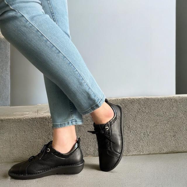 モネ（Monet）/【25春夏新作】【881531】アウトステッチスニーカー