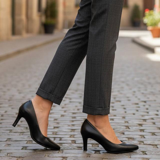 モネ（Monet）/【Monetのベストセラー】 美脚7ｃｍヒールパンプス