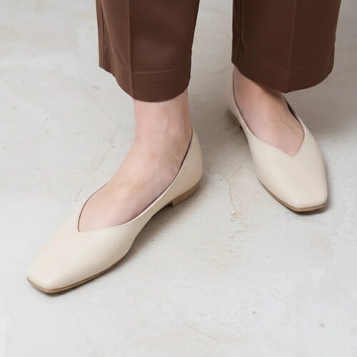 ラウナレア（Launa lea）/【柔らかシリーズ！】通勤にも♪　スクエアトゥフラットパンプス(0558)