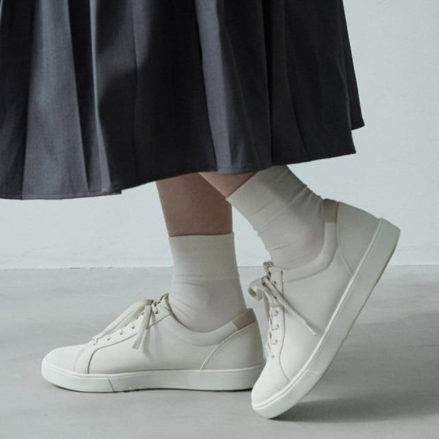 アキュアーズ（AcureZ）/フィット感◎ キレイ色スニーカー「母趾にやさしいスニーカー」