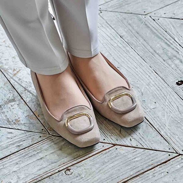 リズ・ラフィーネ（Riz raffinee）/バックルオペラパンプス