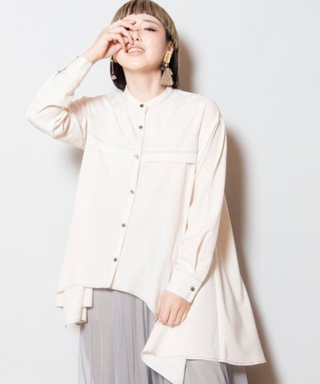 オズモーシス（OSMOSIS）/アシンメトリーフレアーブラウス