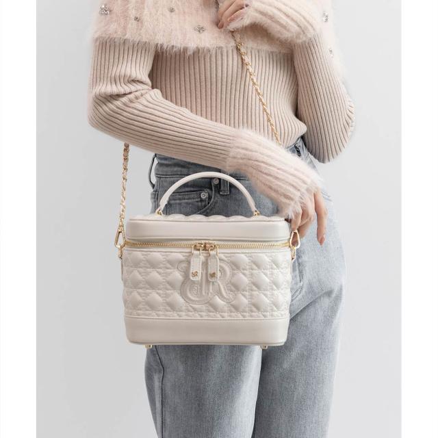 ランダ（RANDA）/＜25秋冬新作＞2WAY モノグラムロゴキルティングバニティバッグ