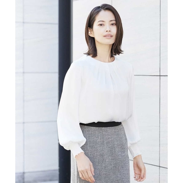 ミッシェルクラン/【洗える】サテンギャザーブラウス