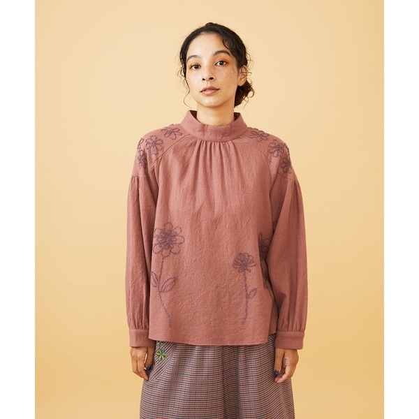 ホコモモラ（JOCOMOMOLA）/Susurrito フラワーモチーフハイネックブラウス