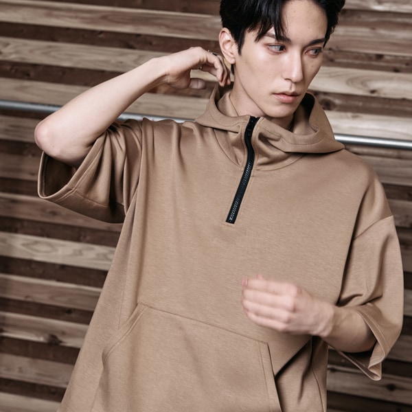 ノーアイディー（NO ID．）/ハーフZIP−BIGパーカ