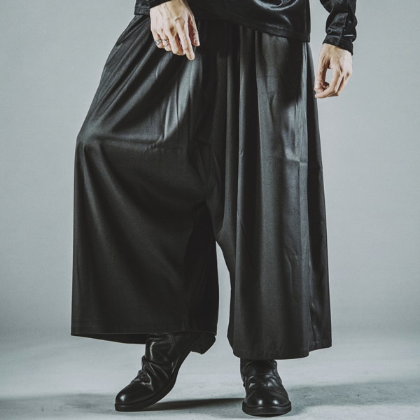 ノーアイディー（NO ID．）/ギャザーバギートラウザーズ