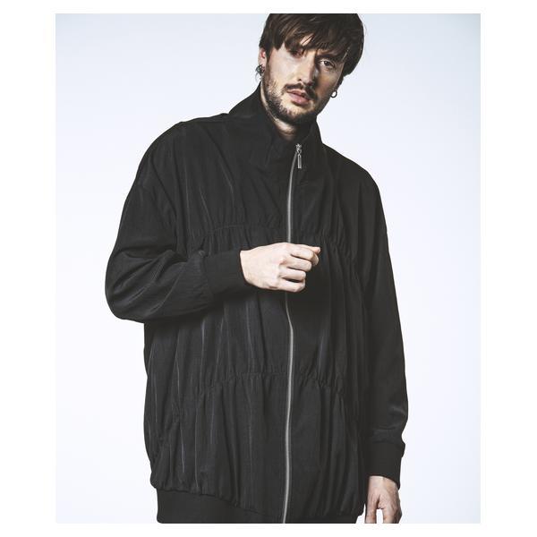 ノーアイディー（NO ID．）/ギャザードレープロングトラックJKT(ジャケット)