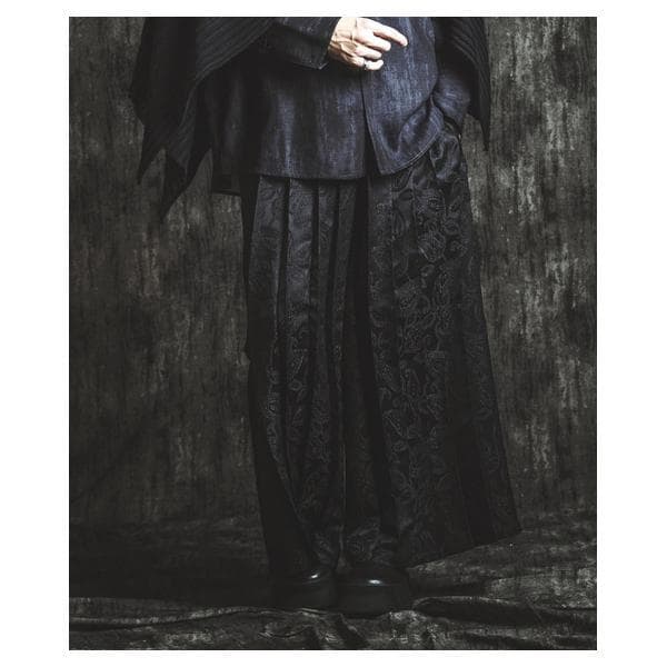 ノーアイディー（NO ID．）/ハカマプリーツトラウザーズ