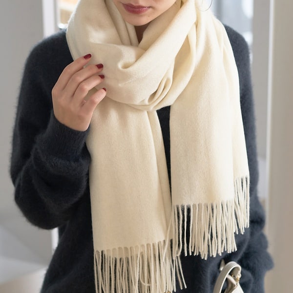 ルージュ・ヴィフ ラクレ（Rouge vif la cle）/カシミヤ無染色ストール