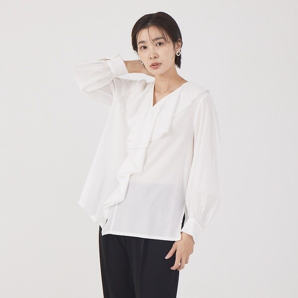 カリテ（qualite）/フリルカラーブラウス