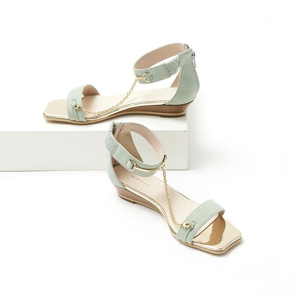 オゥ バニスター（Au BANNISTER）/チェーンビットサンダル