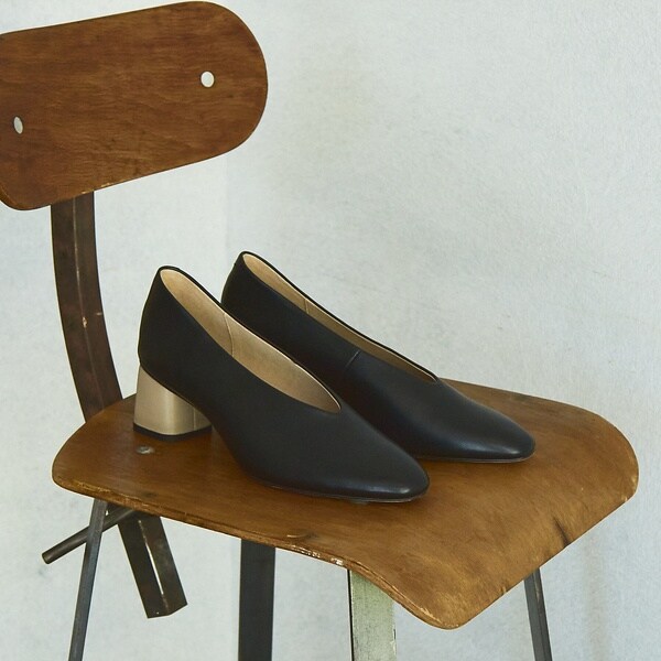 オゥ バニスター（Au BANNISTER）/カラーヒールソフトレザーパンプス