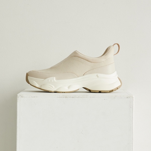 オゥ バニスター（Au BANNISTER）/ハンズフリースニーカー