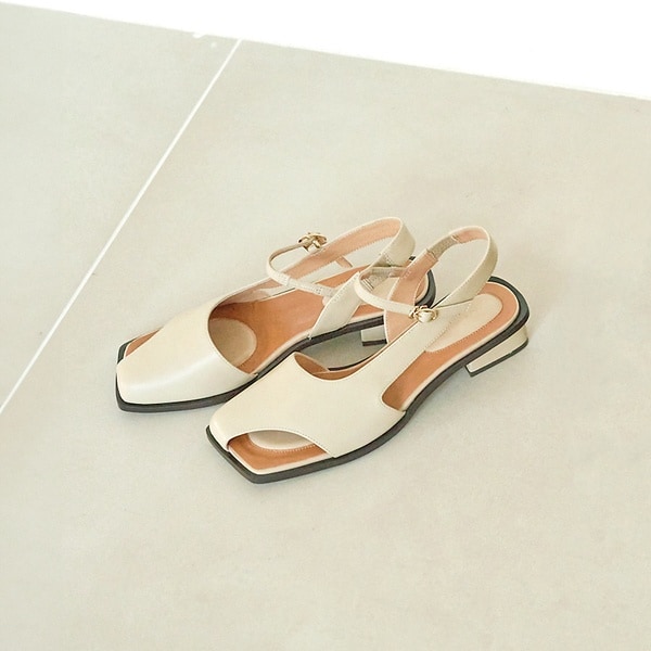 オゥ バニスター（Au BANNISTER）/サムハイドストラップサンダル