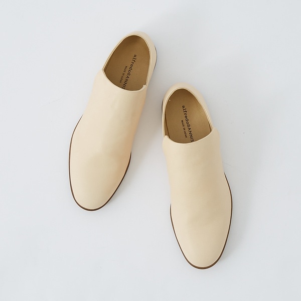 アルフレッド・バニスター（alfredoBANNISTER）/【ヌメ革】ソフトレザー ドレープフラットシューズ