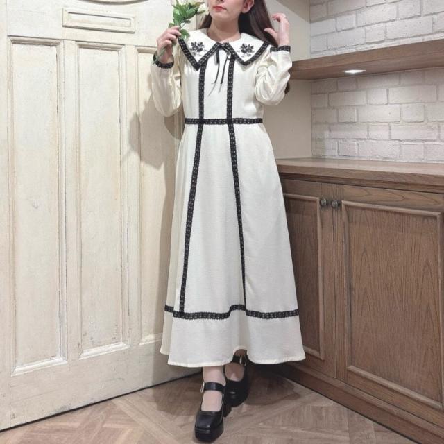 アンアナザーアンジェラス（an another angelus）/【洗える】トーションレース使い刺繍衿ワンピース