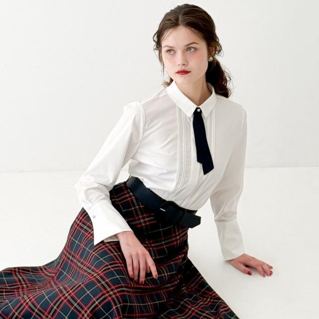 アンアナザーアンジェラス（an another angelus）/【タイ取り外し可能/洗える】ビジュー釦タイ付きシャツ